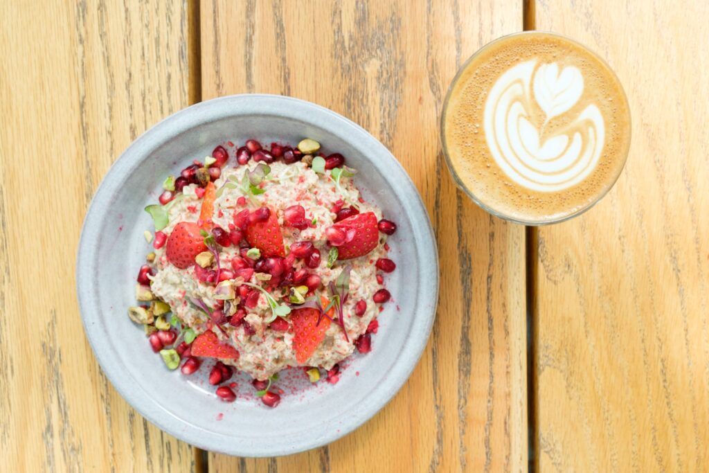 Best Breakfast in Dubai (2025) – Top Morning Spots You Can’t Miss